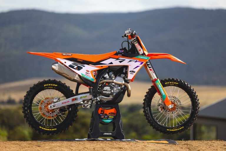 Customizing Your Ride: KTM Sticker Kits – Tips and Designs
