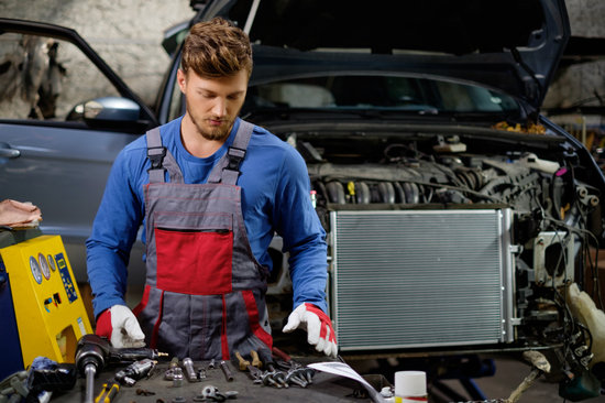 8 Undeniable Benefits Of Being A Mechanic - Cars News 2024
